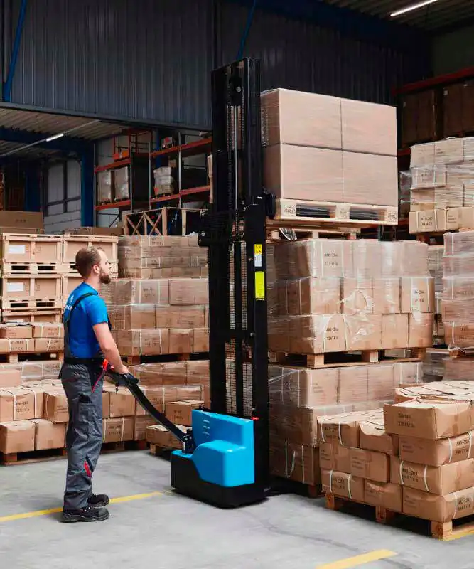 Hochhubstapler - schwere Güter und Lasten stapeln - HanseLifter